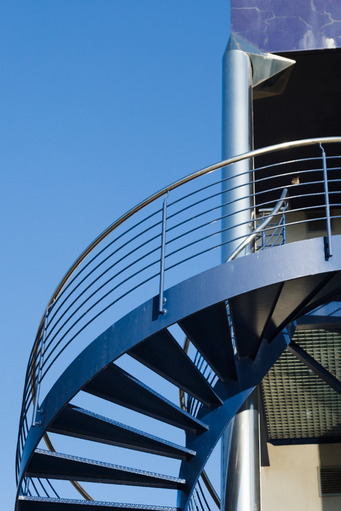 Gradil de escada: conheça sua importância e suas principais vantagens ...